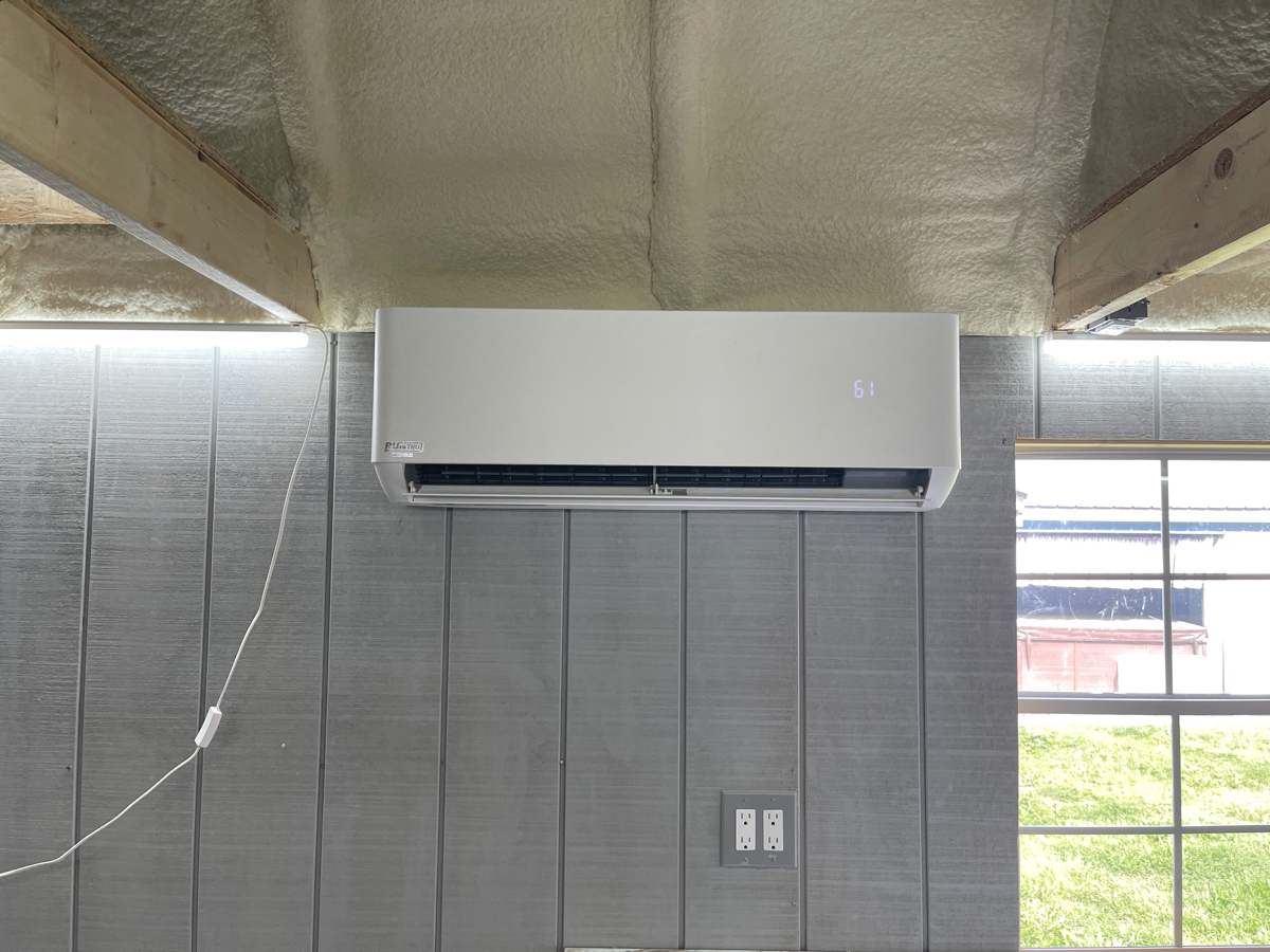 Runtru Mini Split, Mini Barn